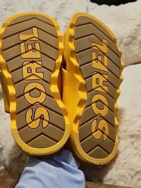 Sorel | Shoes | Sorel Womens Yellow Crossband Platform Slide Sandals ...